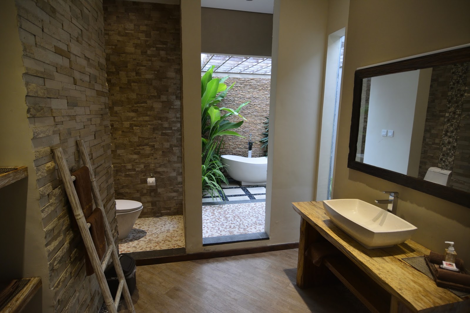 Diehl's on Tour: Danau Bratan, Munduk Wasserfall und Abschied aus Ubud