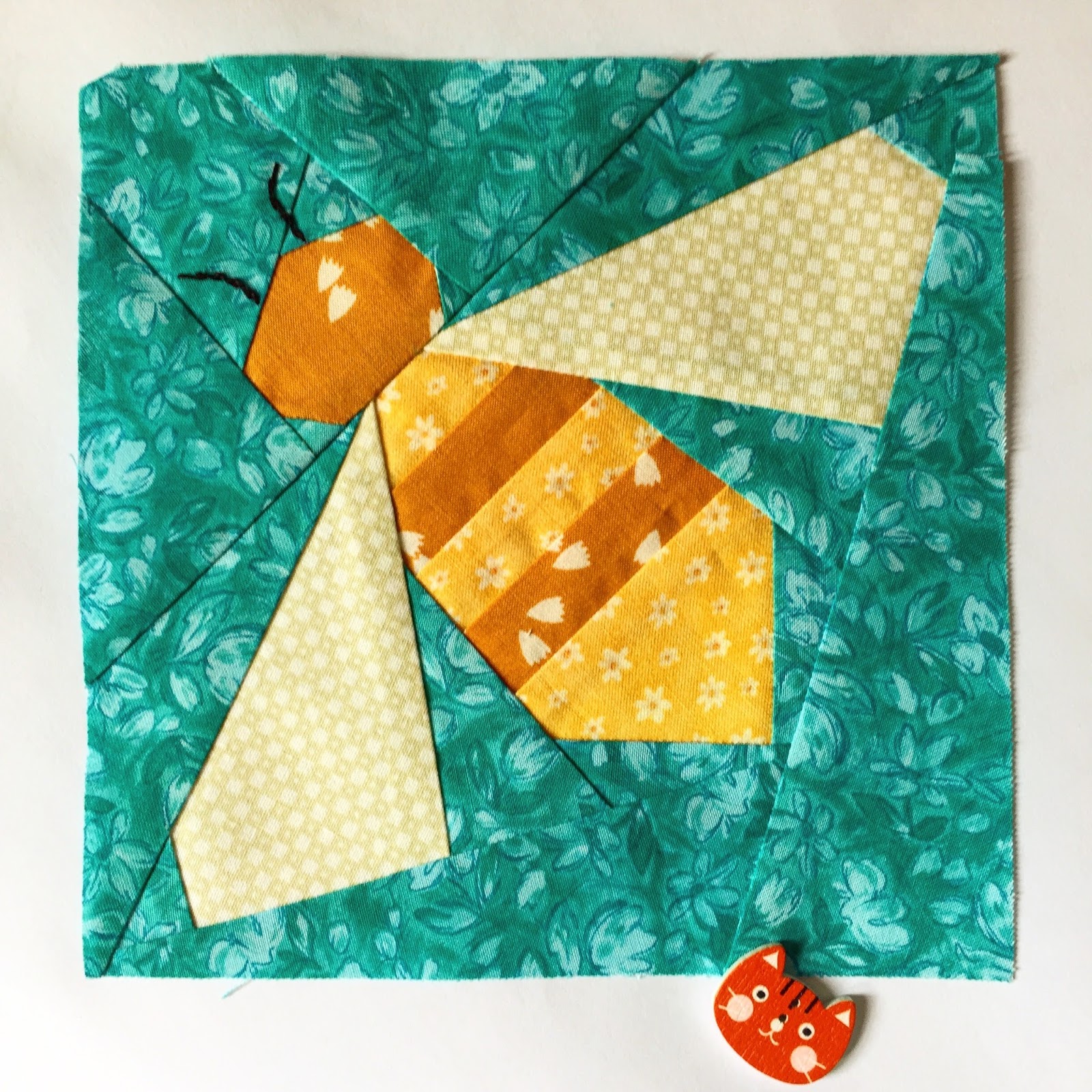 Patchwork n Play: A Bee for the Queen Bee!