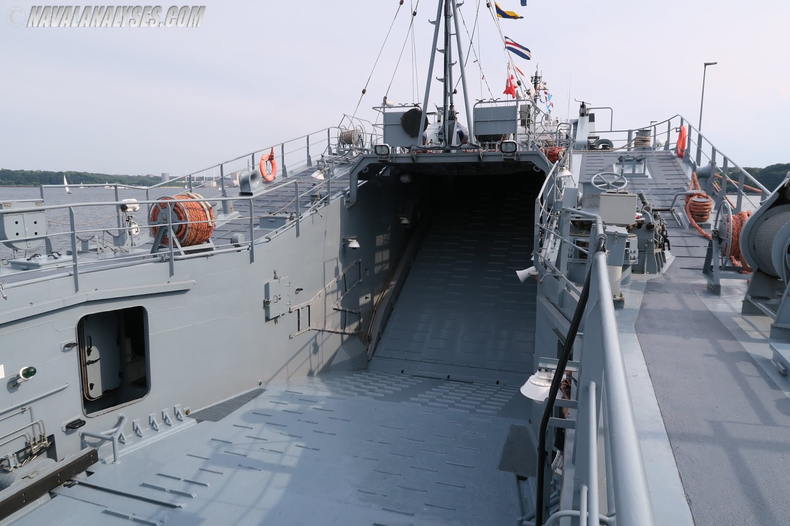Naval Analyses: PHOTO GALLERY #19: Kraków, minelayer/landing ship of ...