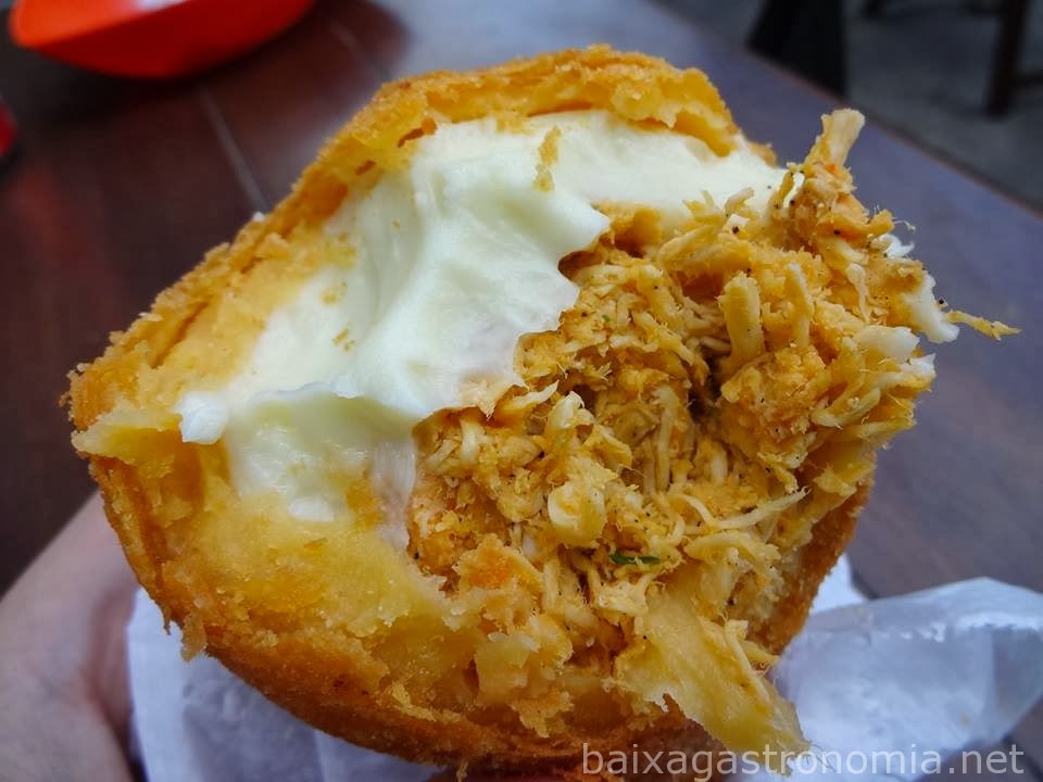 Baixa Gastronomia por Nenel: "Coxinha de frango com Catupiry" (Empório ...