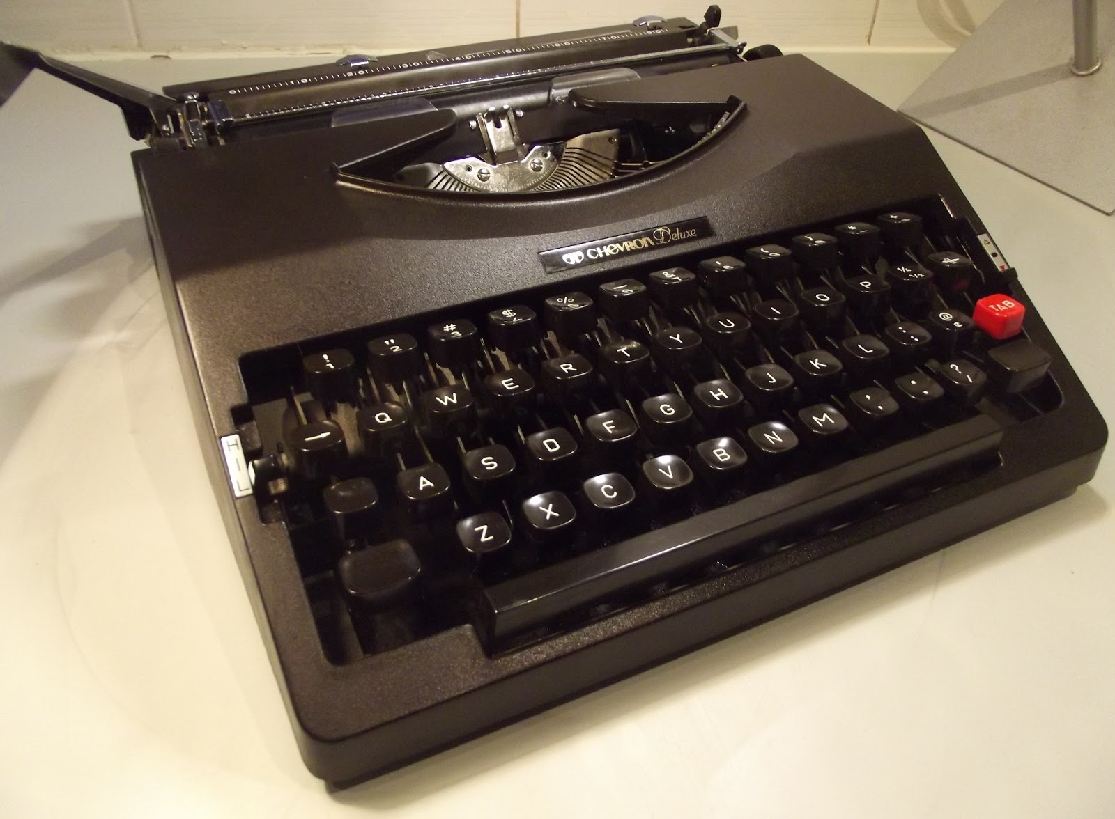 oz.Typewriter: The Chocolate Chevron Portable Typewriter (ITAM 1)