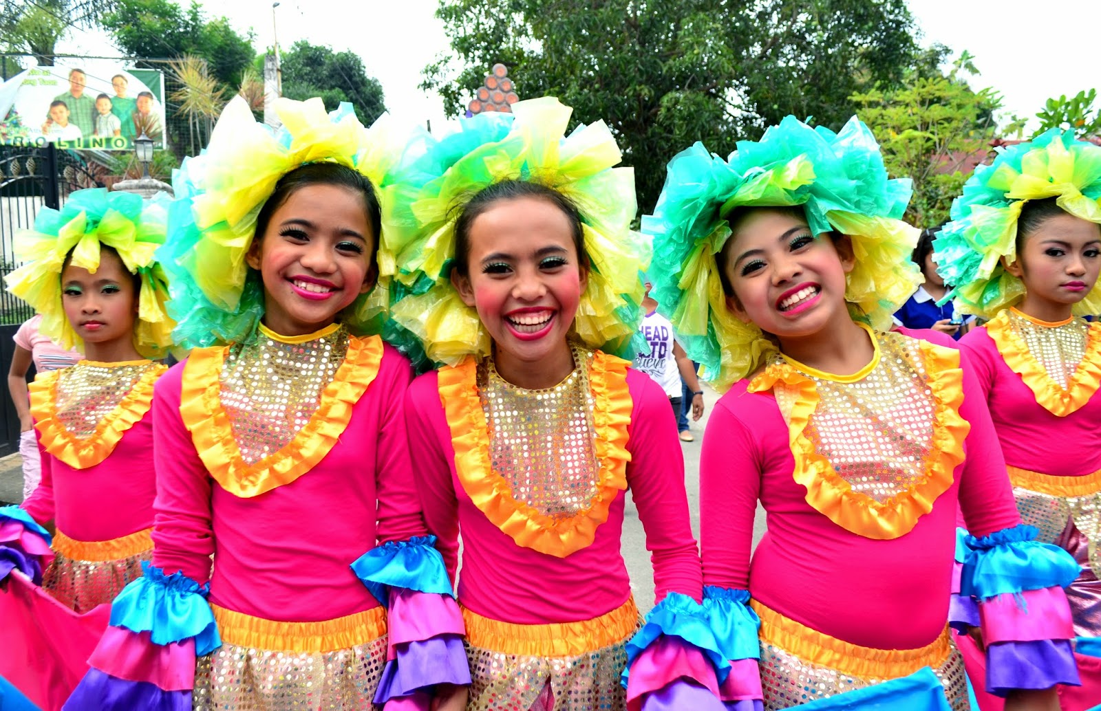 MARILAG FESTIVAL DAY TWO HIGHLIGHTS: Giant Sinukmani, Social Media ...