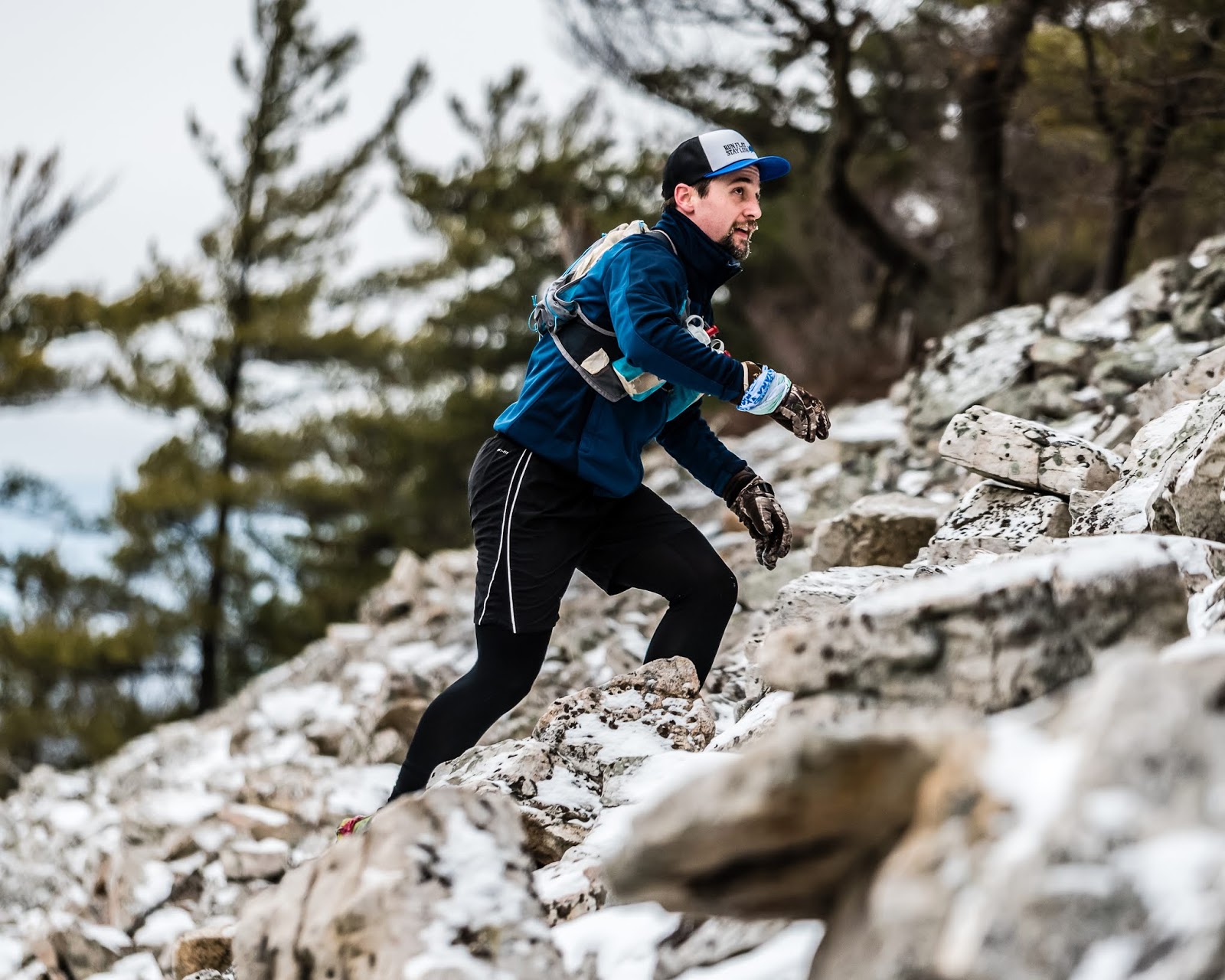 Dry heaving my way to a finish at "The Frozen Snot" : r/running