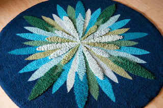heygreenie: Vintage 60's LARGE Hand Hooked 80"ROUND RUG Blues/Greens ...