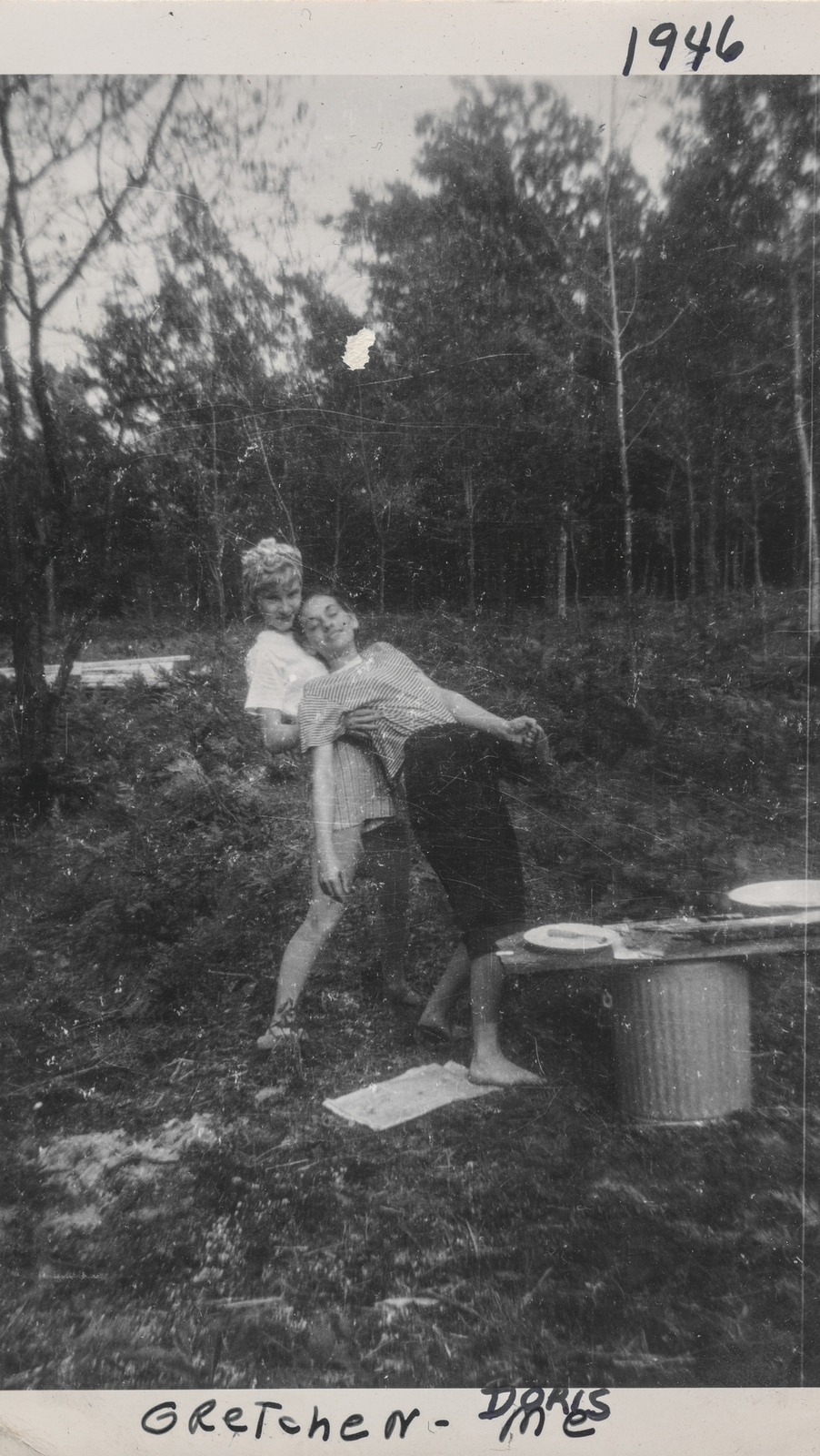 Goofing Off: 50 Bizarre and Funny Vintage Snapshots From Between the ...