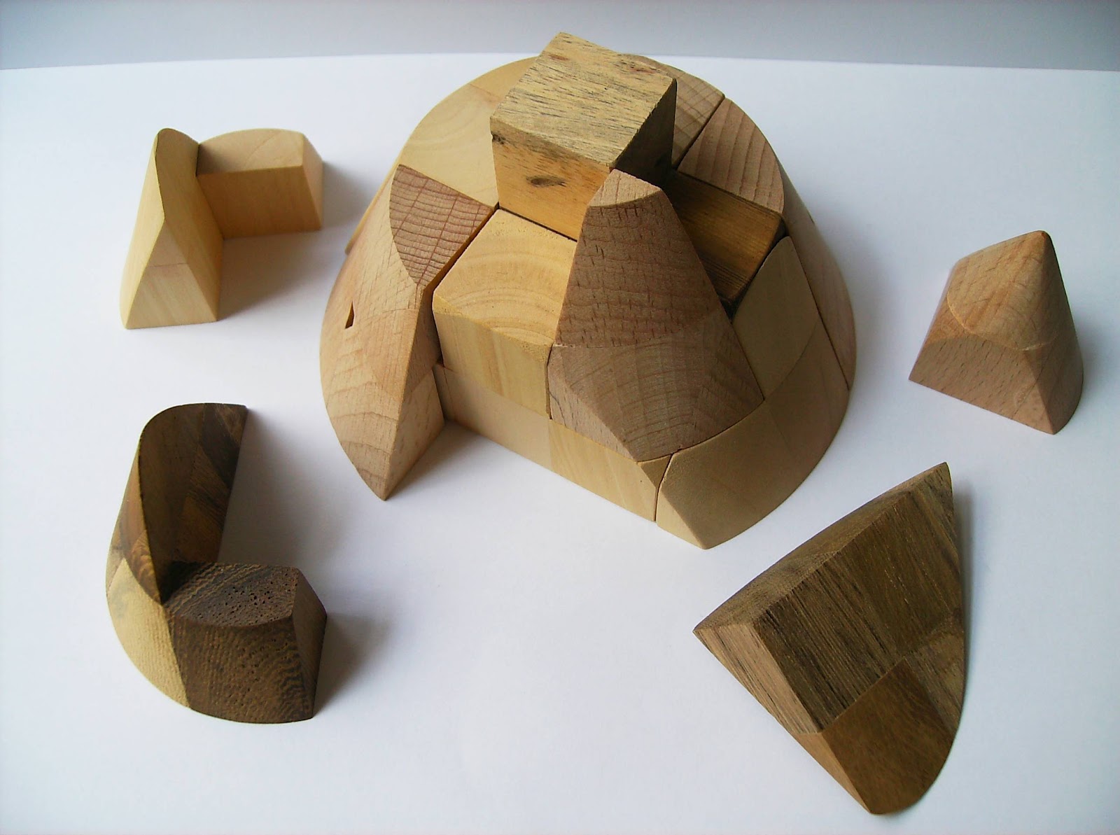 Gabriel Fernandes' Puzzle Collection: Cone