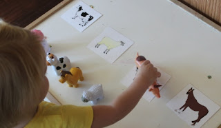 Toddler Activity - Animal Matching - The Activity Mom