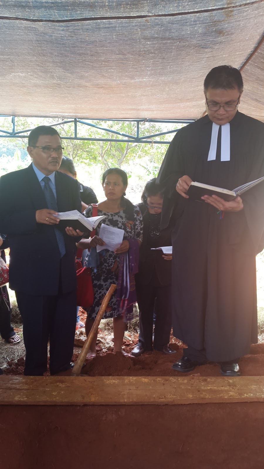 HKBP PONDOK GEDE: HKBP Pondok Gede Berduka HKBP PONDOK GEDE: HKBP Pondok Gede Berduka