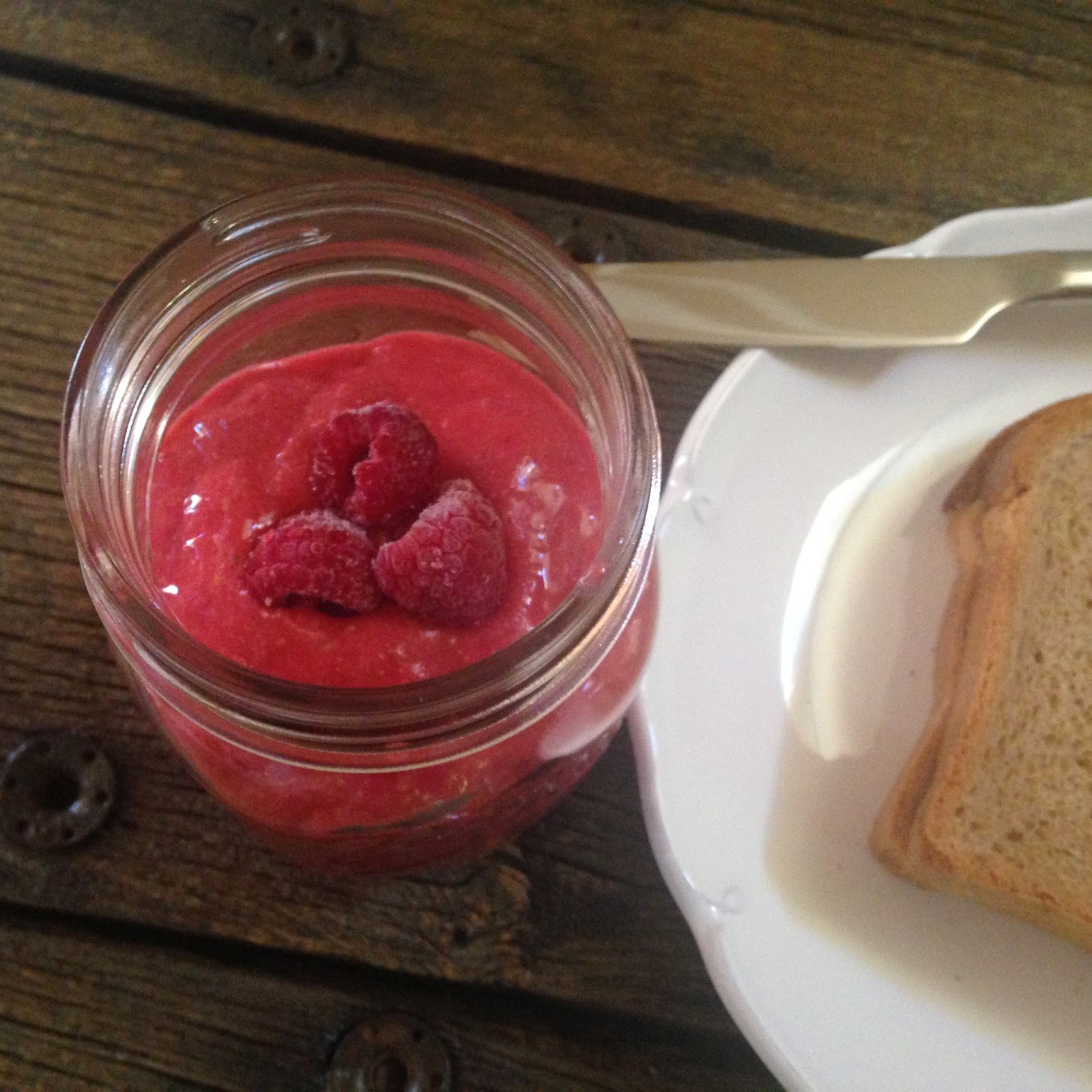 NourishRDs: Raspberry Chia Fruit Spread