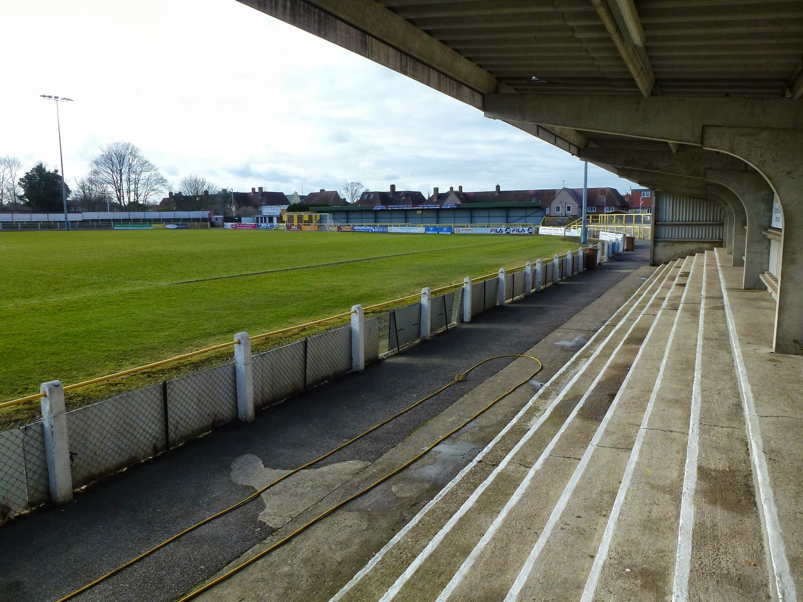 Extreme Football Tourism: ENGLAND: Sutton United FC