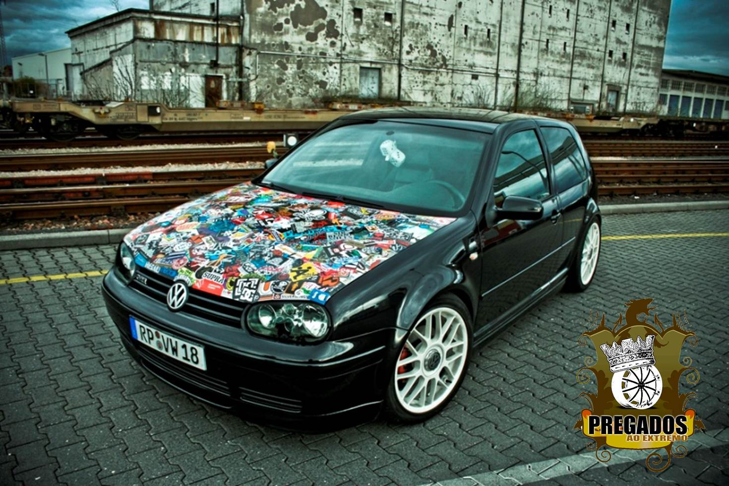 templatesmlkdocapeta: VOLKSWAGEM GOLD MK4 STICKER BOMB