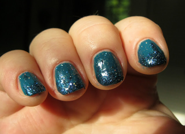 Lacquer Slacker Liz: Evolution of a Blue Bling Manicure