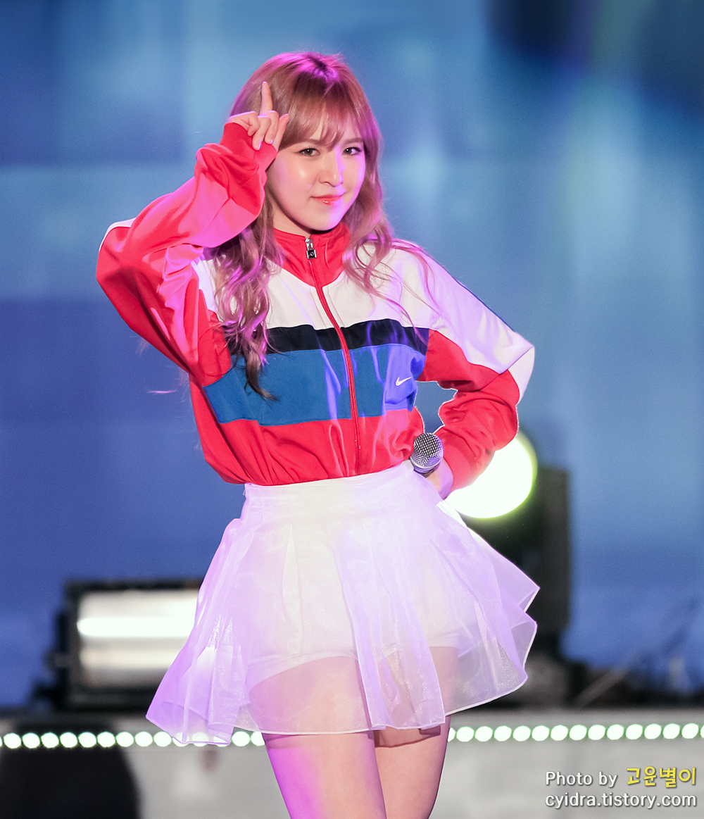 I Love Red Velvet : WENDY RV @ 26TH DIVISION ARMY BAND YEAR END CONCERT