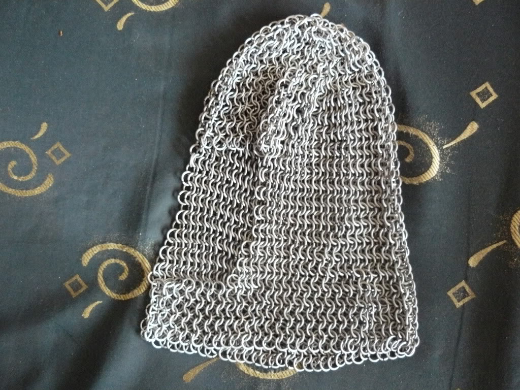 On the art of Chainmaille - making a coif part 3 ~ Drunkethics