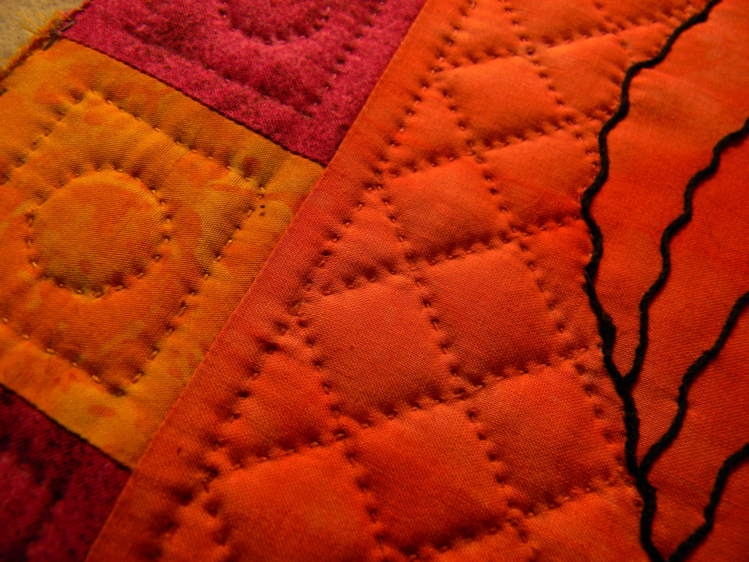 Enid's Things: Cheshire Cat Quilted Table Cover