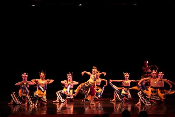 Indonesian Dance ~ Indonesian Traditional Dance