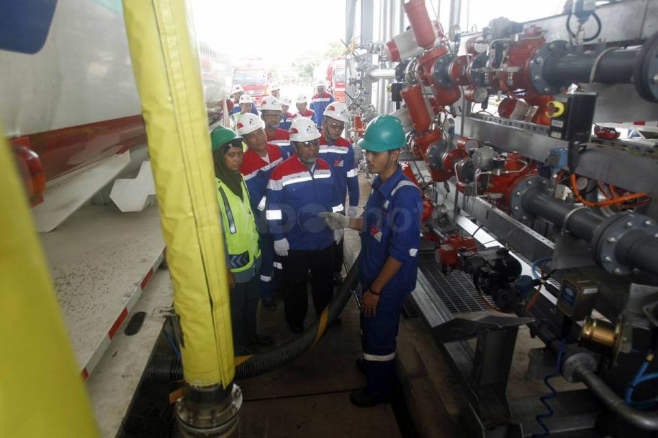 Peresmian TBBM Tanjung Gerem Merak ~ New Gantry System