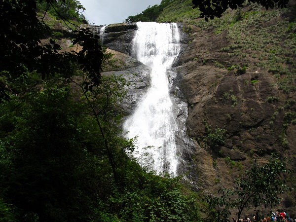 Palaruvi Waterfalls