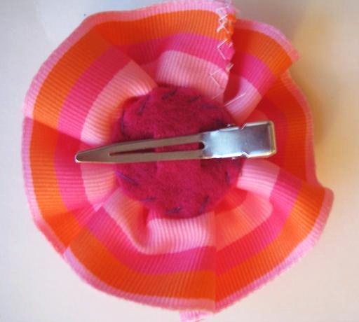 Flower Hair Clips (Free Sewing Pattern) - Sew Crafty Me