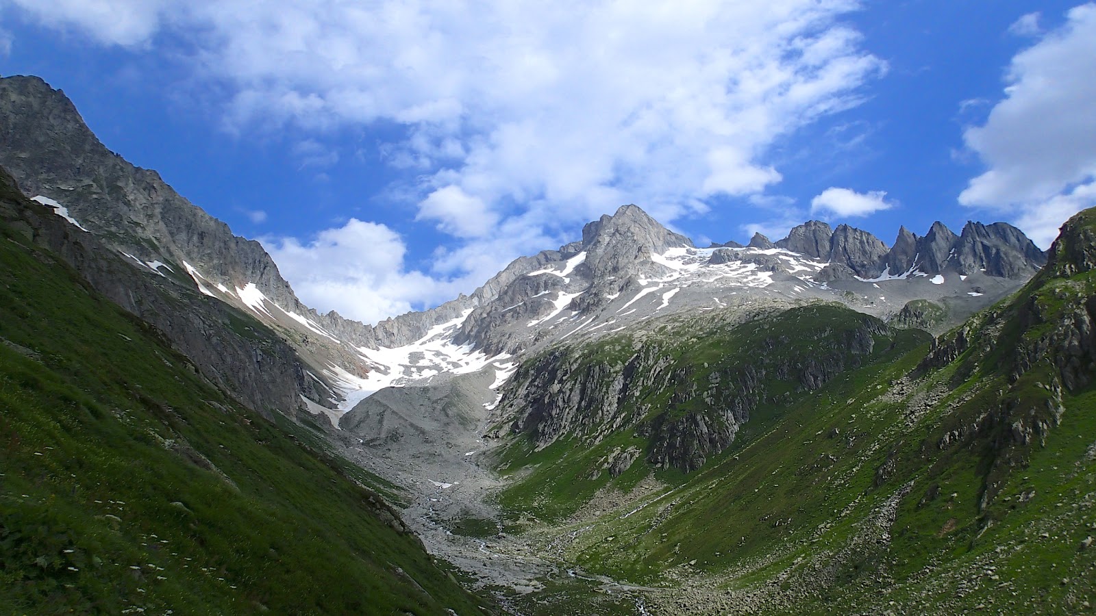 Blog Parapente: Chrüzlipass, Mittelplatten et Alp Caschlè : rando dans ...