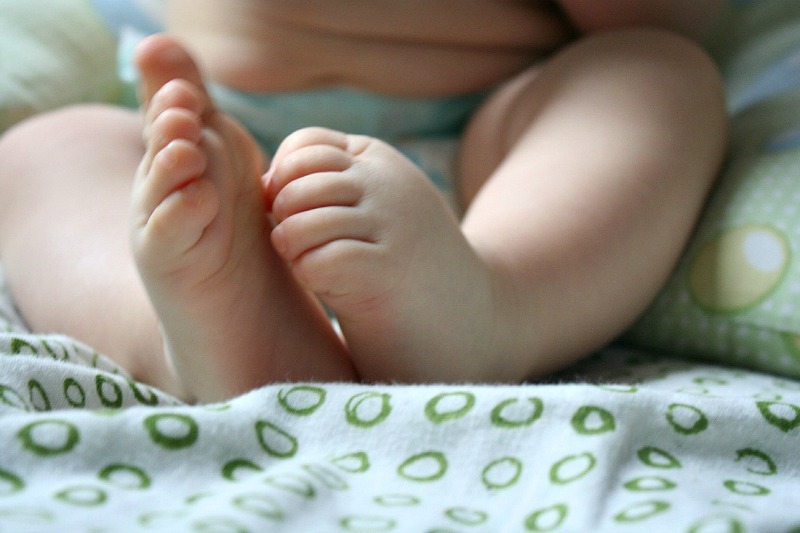Help A Toddler Adjust To The NEW BABY 7 BEST TIPS From Moms help-a-toddler-adjust-to-the-new-baby-7-best-tips-from-moms