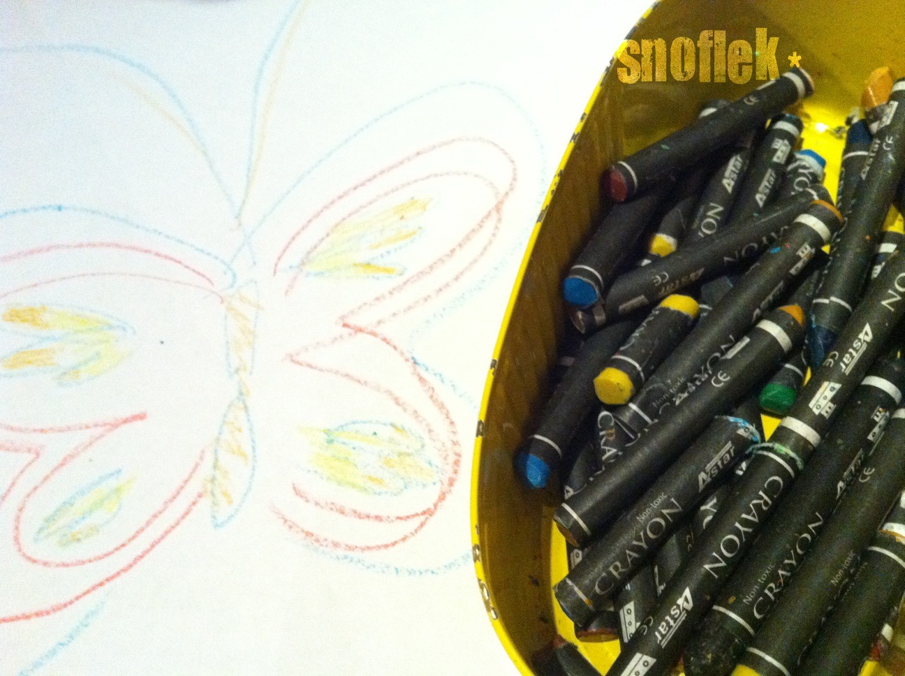 drops of snofleks - 雪片の物語* ﾟ*: canoodling