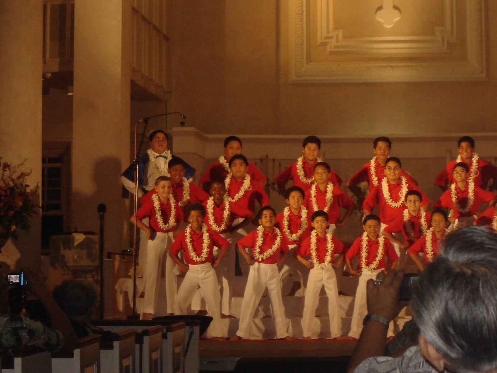 eatamarthacupcake: Honolulu Boy Choir