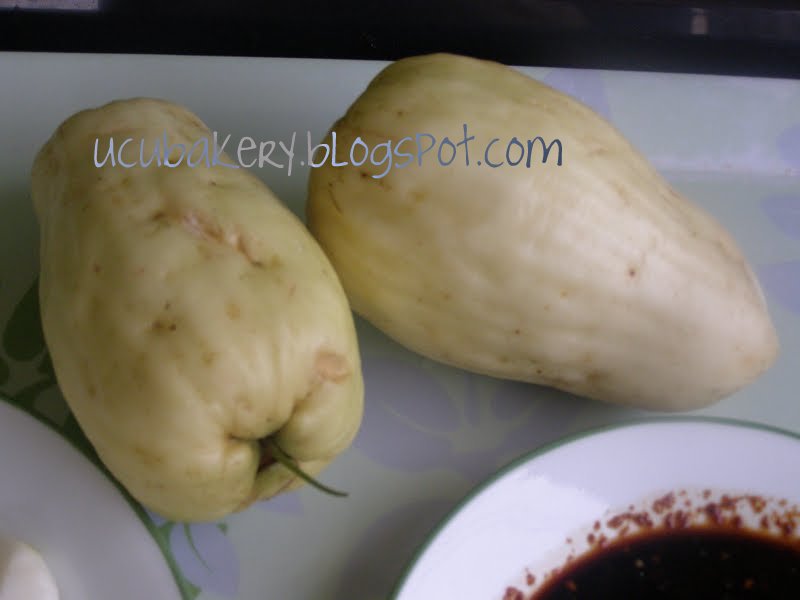 Jambu Susu @ Botol * Ucu Bakery