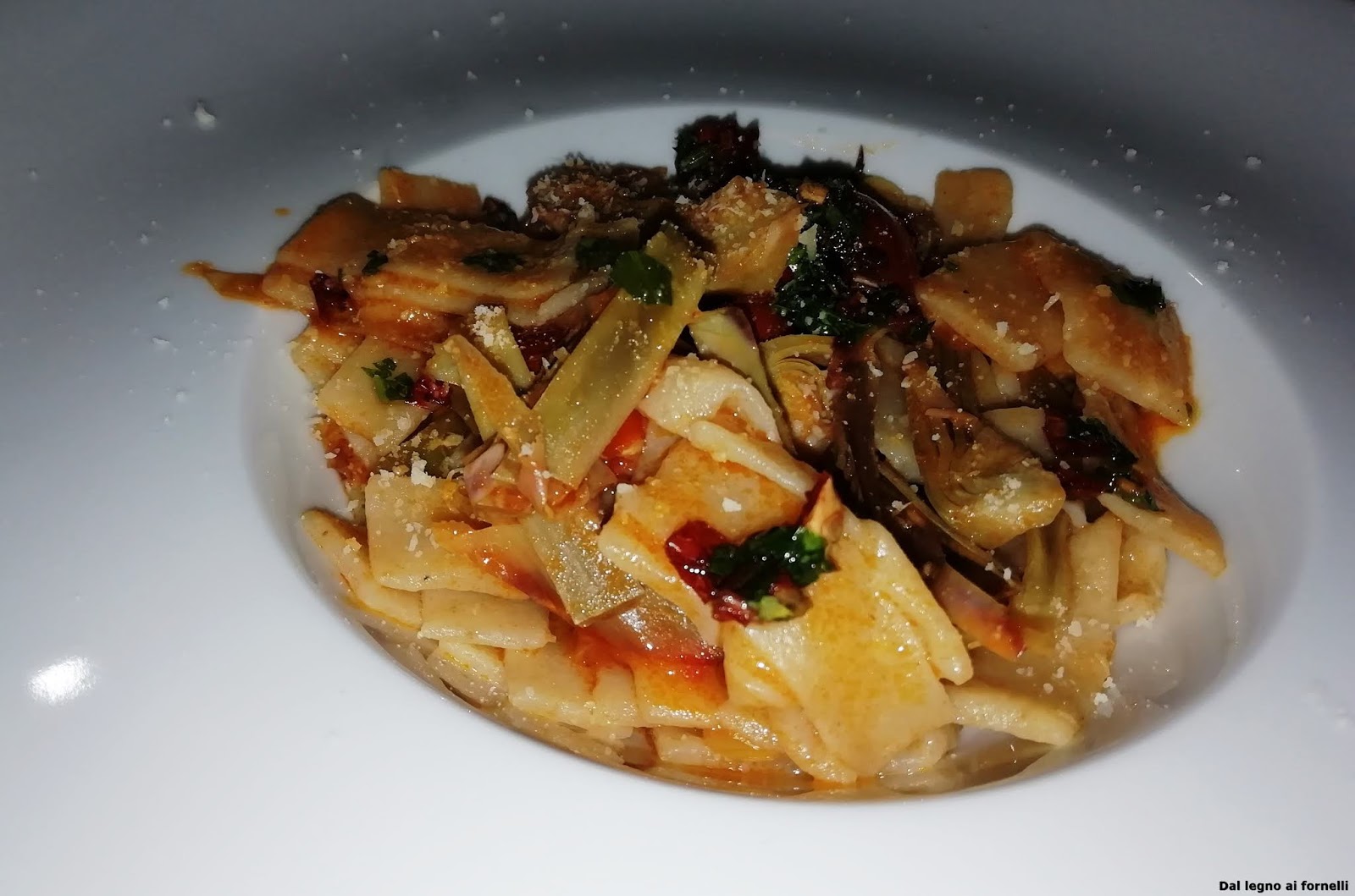 Sagnette carciofi e pomodorini.