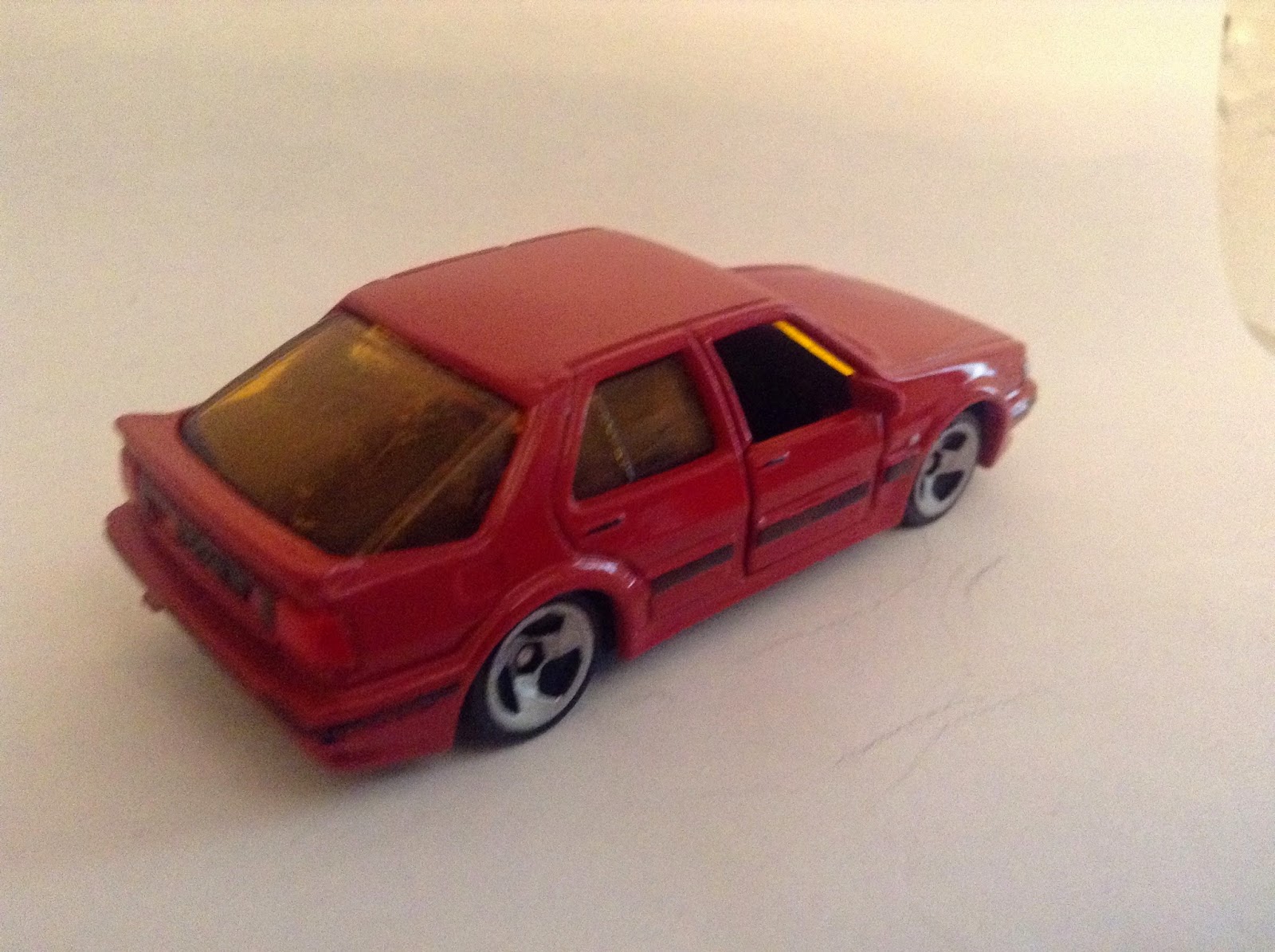 LA's Diecast Blog: Matchbox Saab 9000 Turbo Custom/Restoration