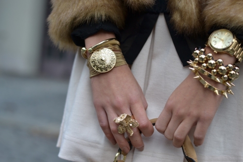 SimplyClassyMe: Classy Gold...