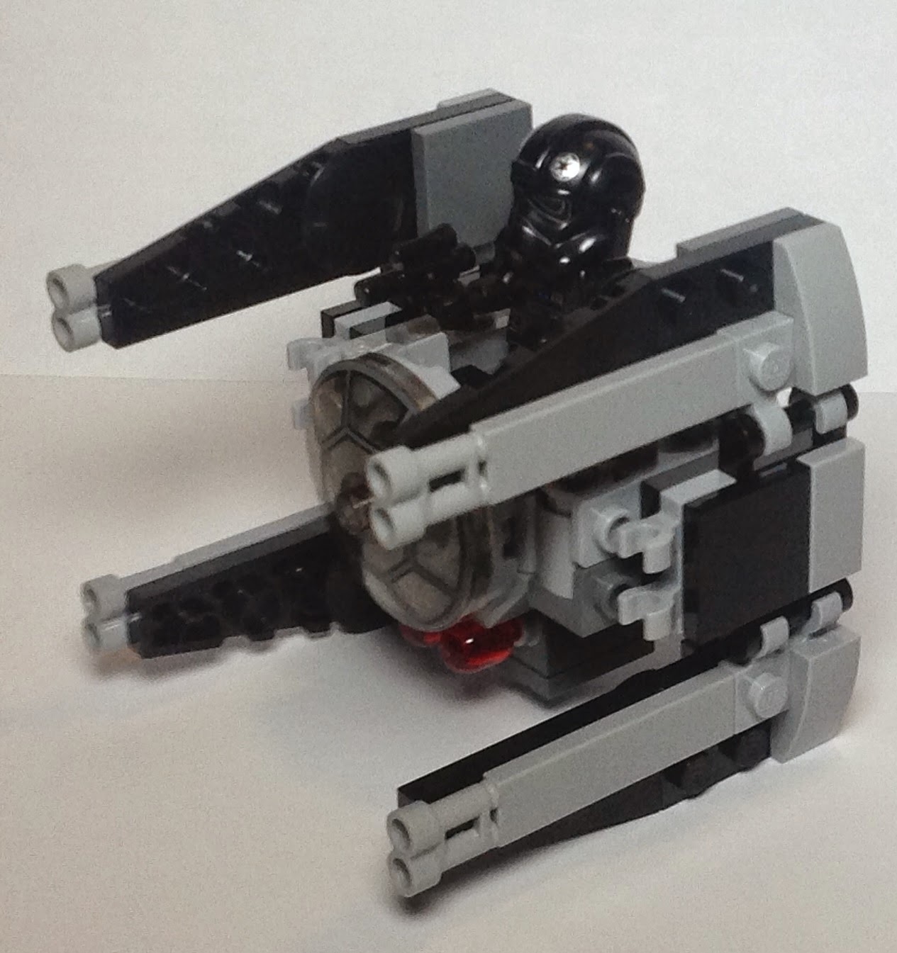 Dark Cloud Blogs: LEGO Star Wars Microfighter TIE Interceptor Review ...