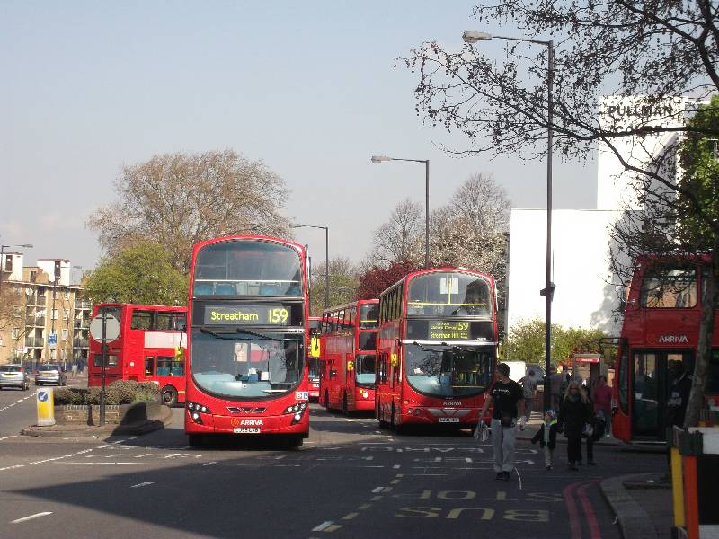 London buses one bus at a time: the return: The Number 319 Route