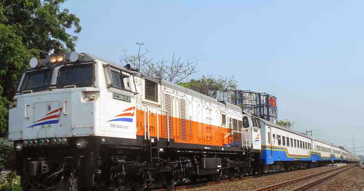 kereta galleri: Tiket Kereta Bandung Solo Terbaru
