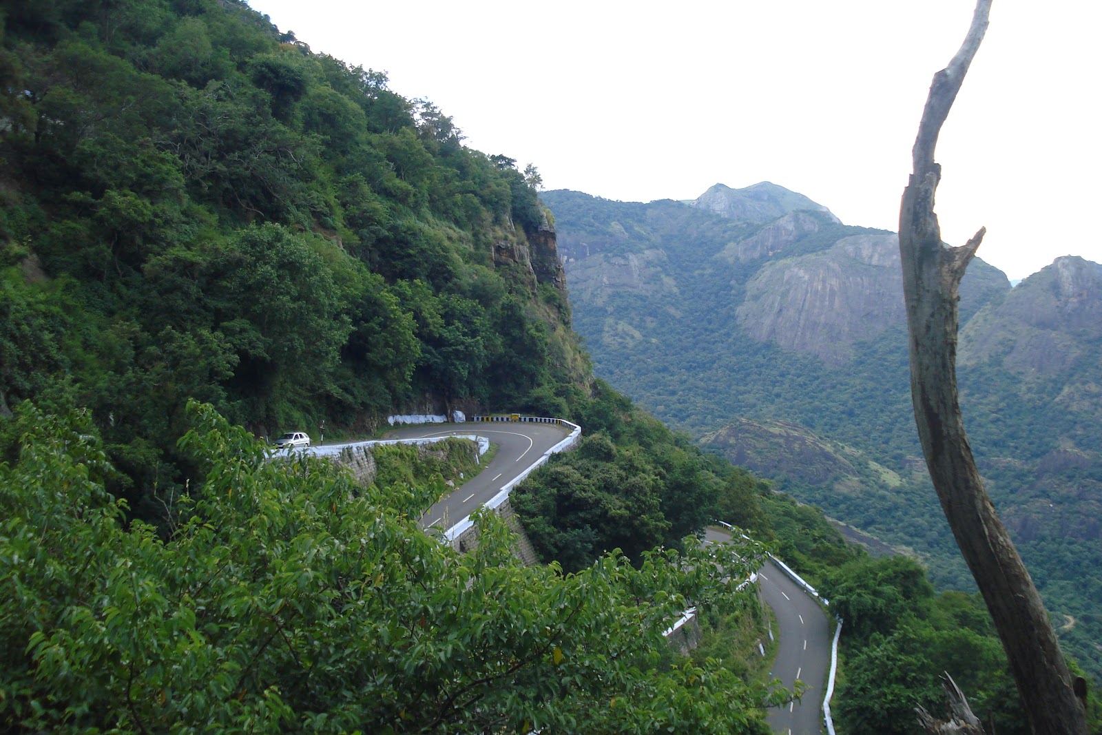 bijualapatt: Valpara Photos