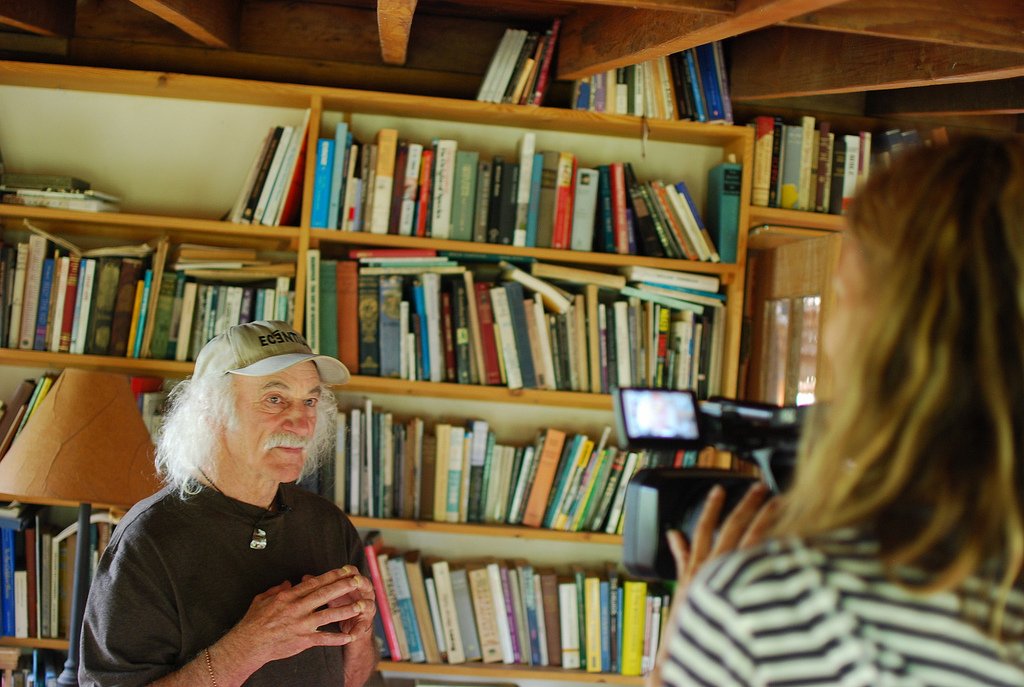 GRUPO LI PO: Una visita al hippie renacentista Lloyd Kahn y un viaje a ...