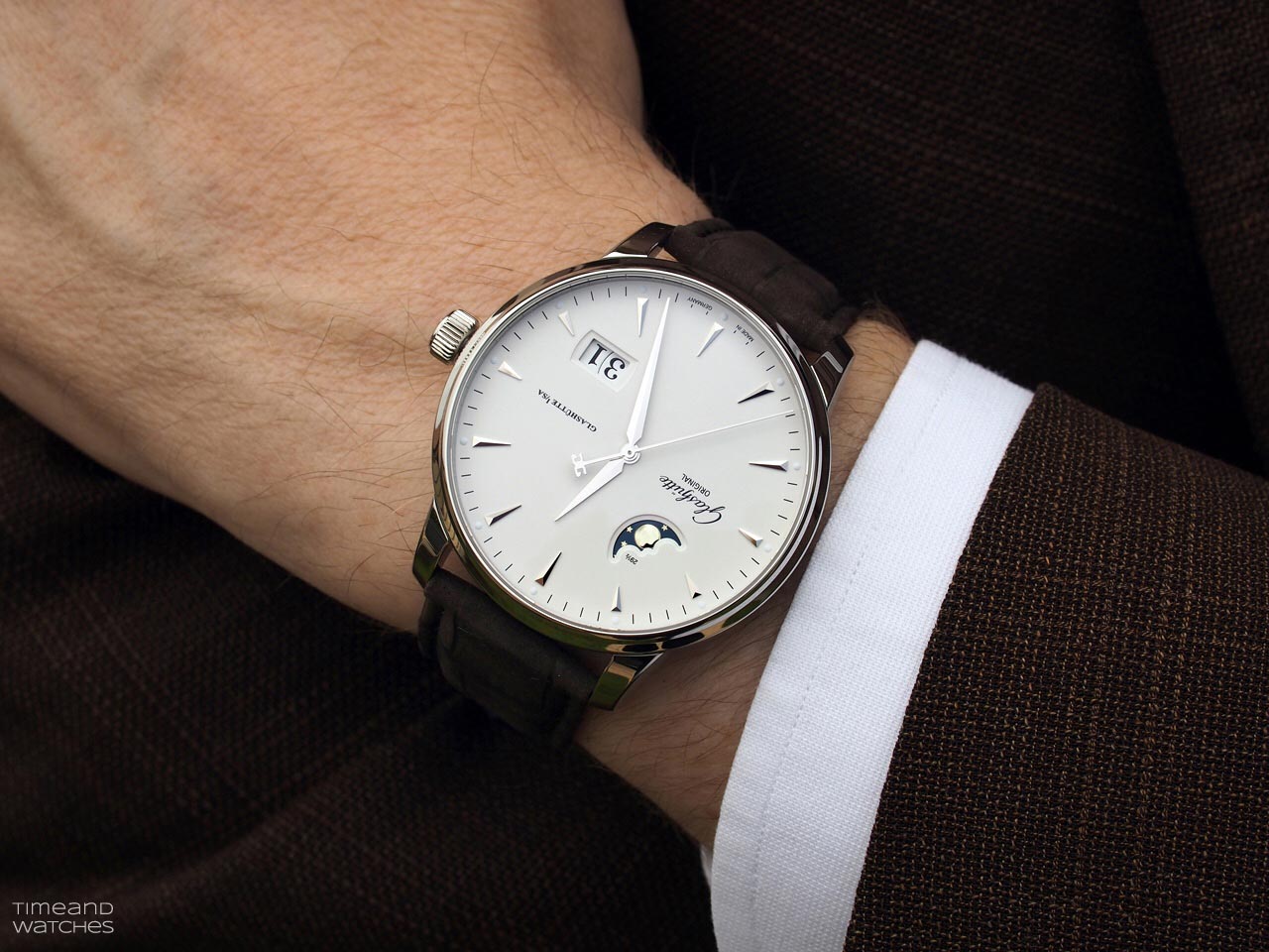 Hands-on Review: Glashütte Original Senator Excellence Panorama Date ...