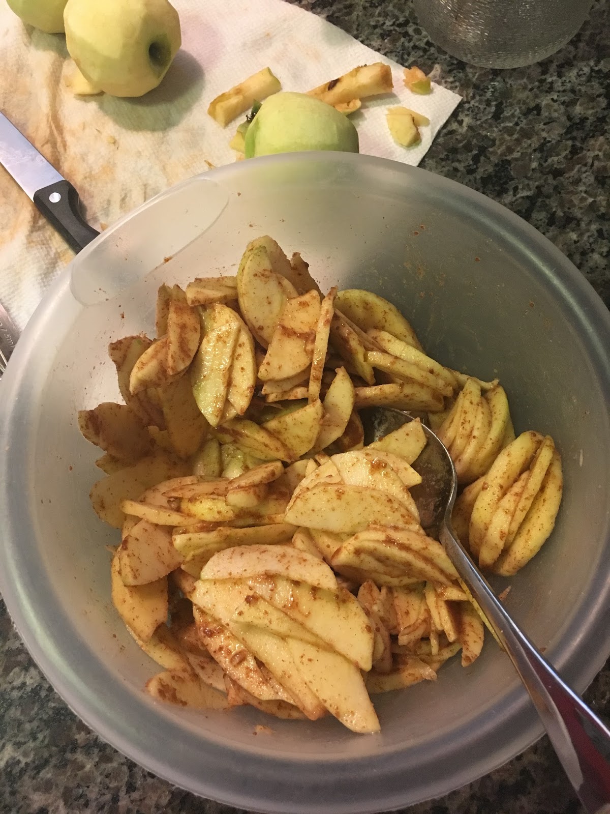 This Kansas City Mama: An Apple Crisp with all Those Apples