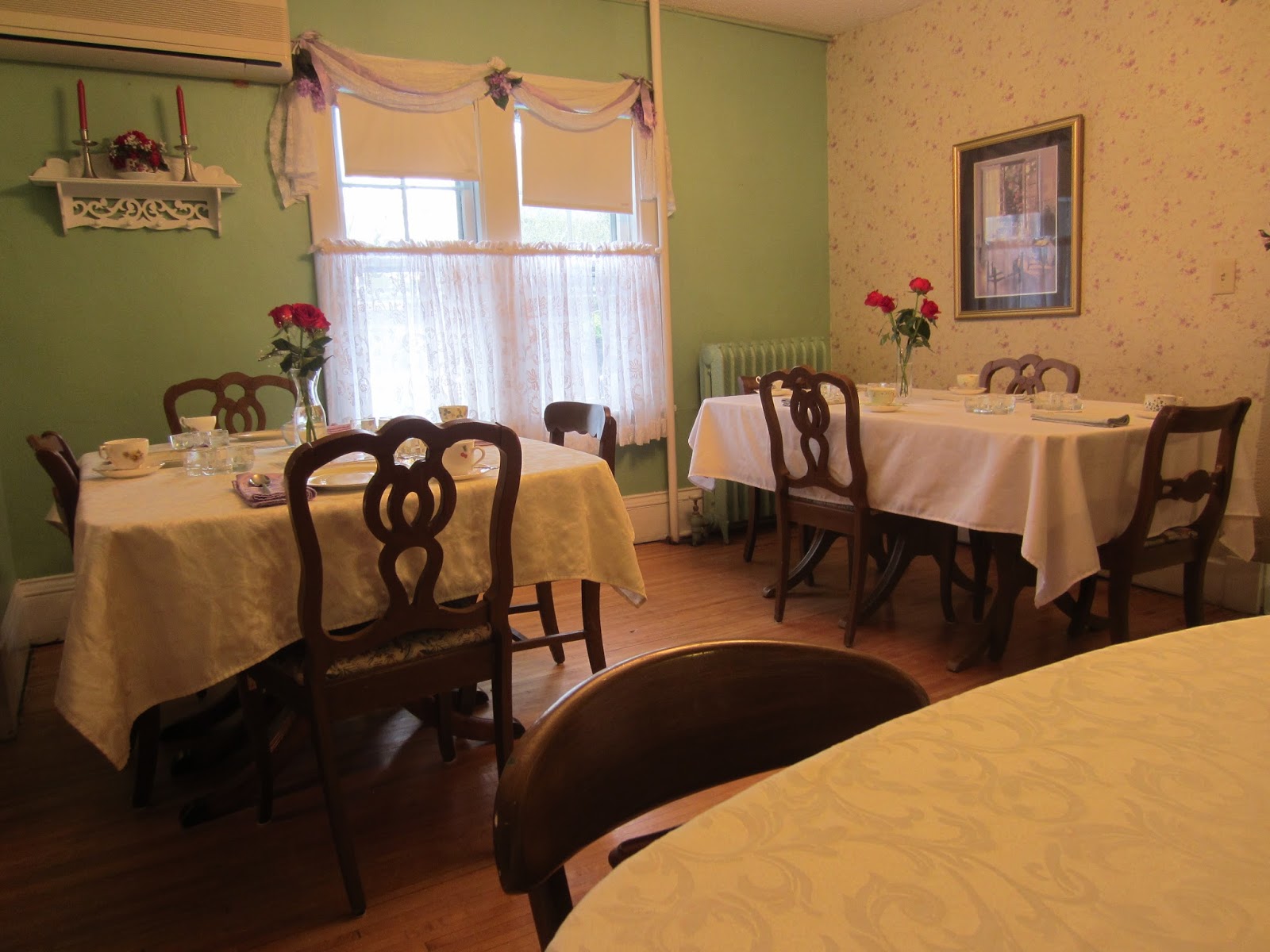 HOB NOBBERS: LADY ELEGANT'S TEA ROOM AND SHOPPE