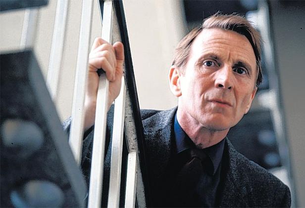 Doctor John Smith's Cottage: Chap with the wings there -- five rounds ...