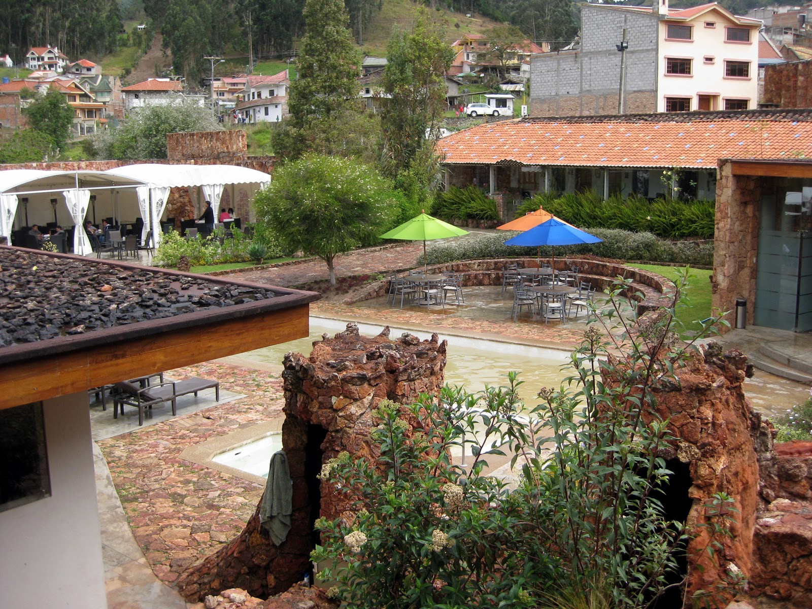 Dividindo a Bagagem: Piedra de Agua, um spa perto de Cuenca, Equador