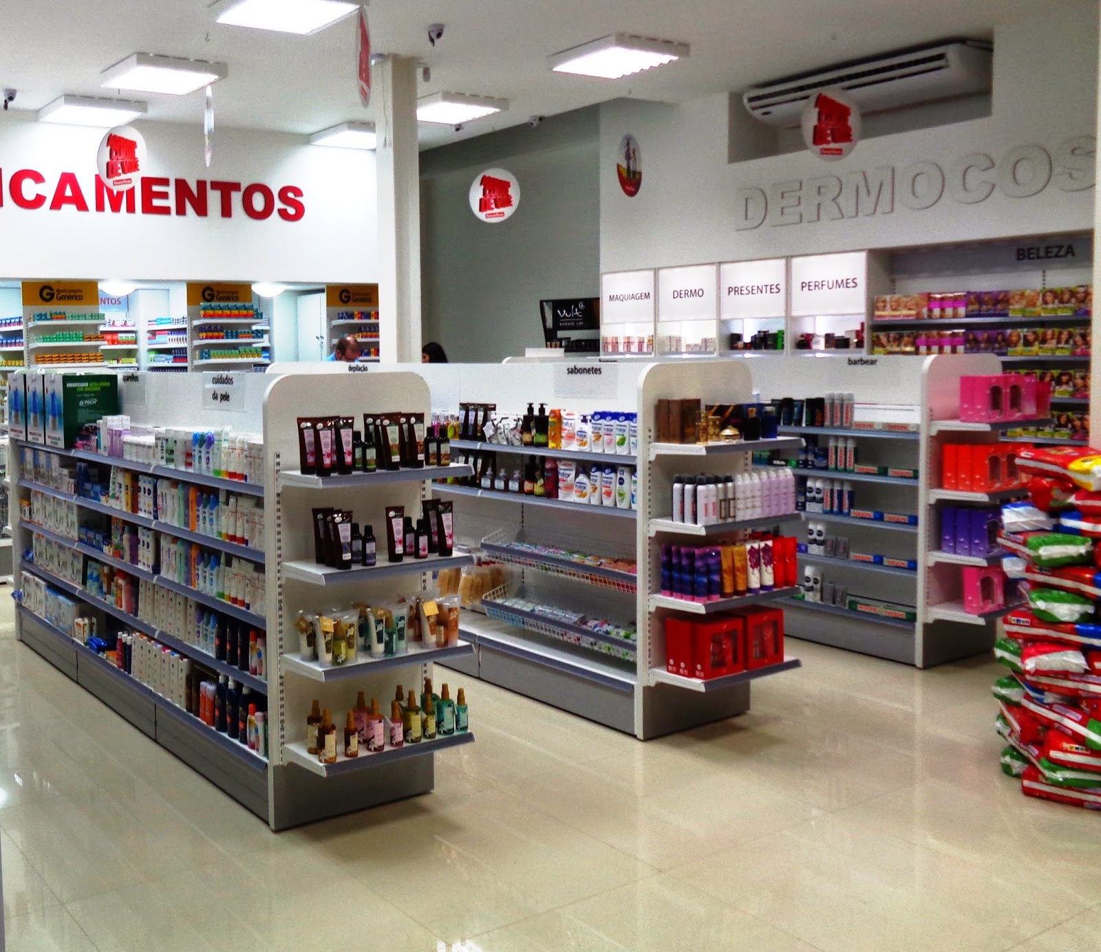 Informacêutico: Inaugurada primeira farmácia de bandeira Plus da rede ...