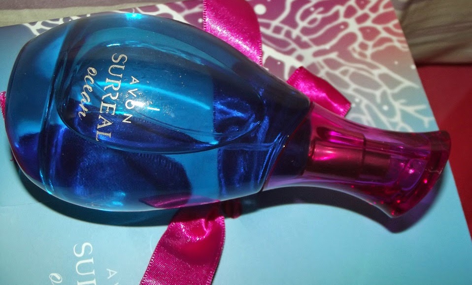 Karla Oliveira : perfume surreal ocean (avon)