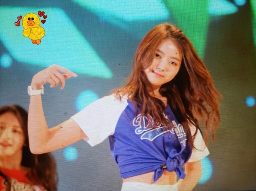 어제자 아이오아이(ioi), 롯데월드 임나영 - 인스티즈(instiz) 인티영상 (종료) 카테고리