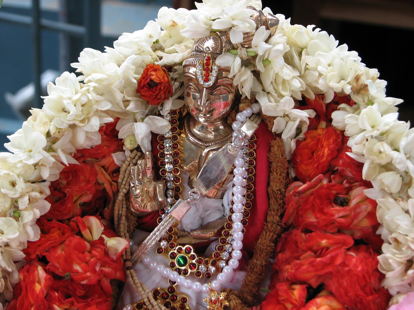 Sri Neelavarna Perumal Temple - Nanmangalam: Nammalwar Utsava Moorthy