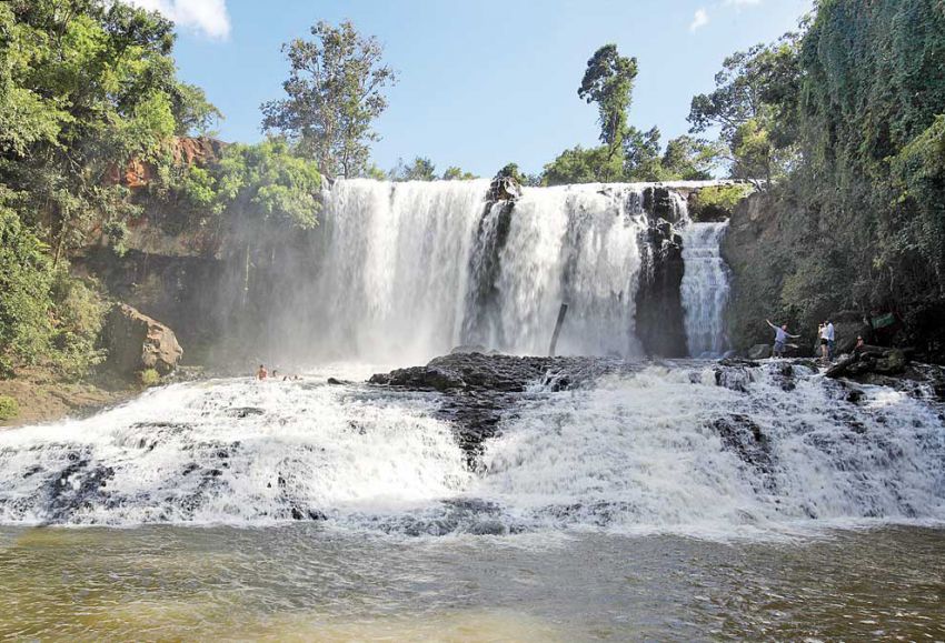Tourist in Cambodia: Kbal Chhay