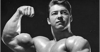 Mundo Bodybuilding: Larry Scott, o criador da rosca Scott