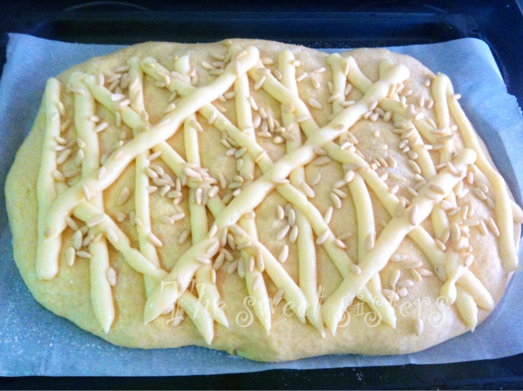 THE SWEET SISTERS: COCA DE BRIOX CON CREMA