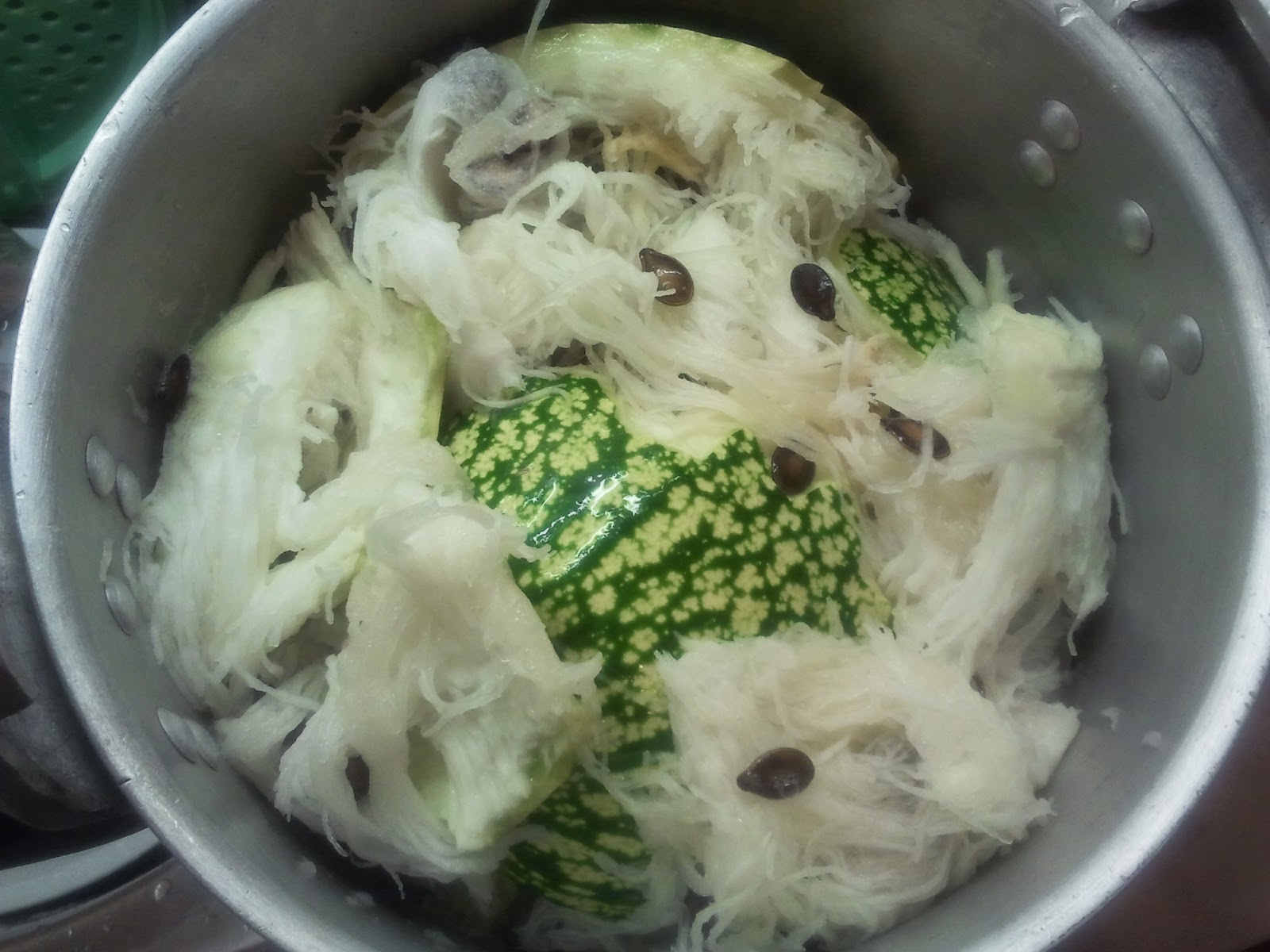 Como Pão Para Laranjas: Doce de Abóbora Gila (ou Chila)