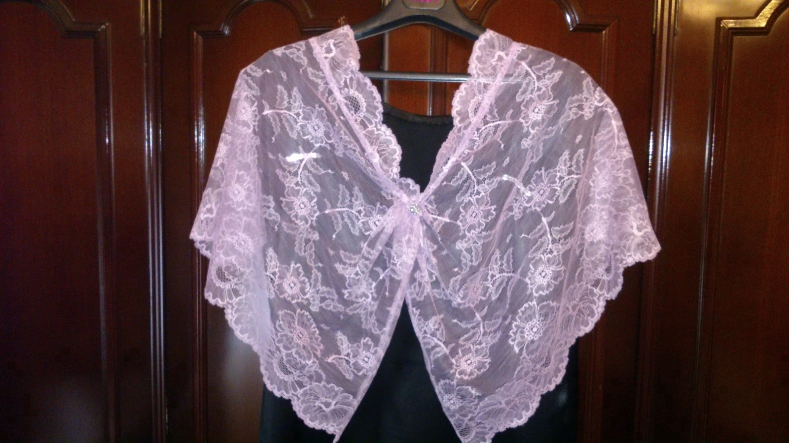 Manualidades Abuelita: CHAL DE ENCAJE